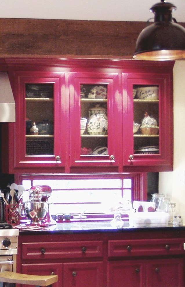 Red Country Kitchen - Farmhouse - Kitchen - Houston - by Gryphon Builders