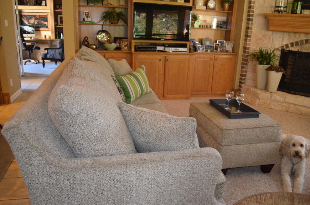 Family Den - Traditional - Family Room - Dallas - by Cashmere Interiors