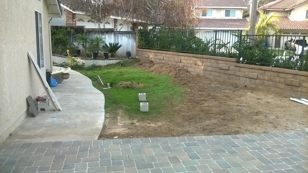 How to create privacy in side yard facing residential street in corner ...