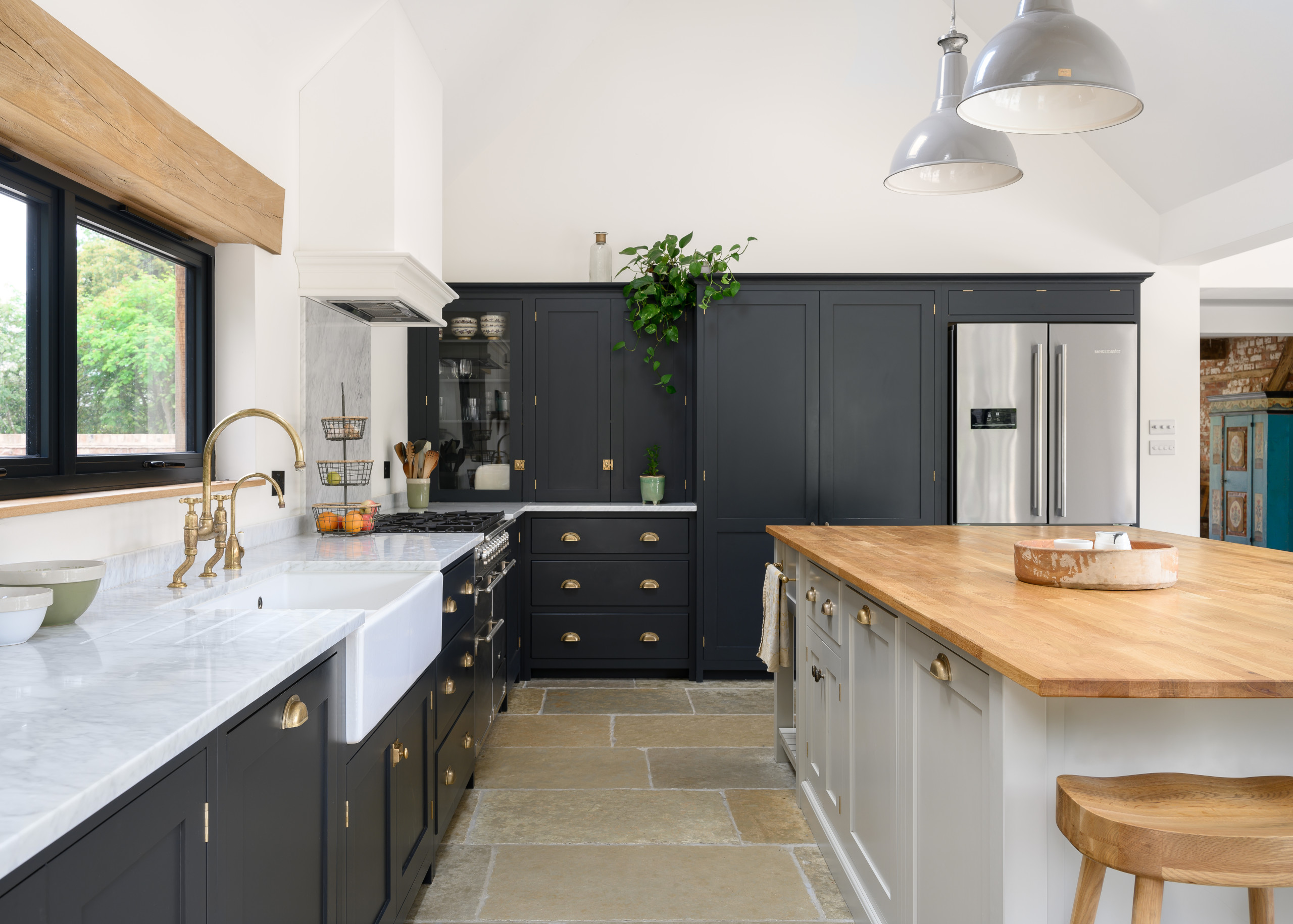Kitchen Tour: A Light and Welcoming Hub of the Home | Houzz IE