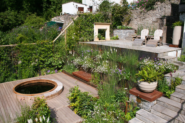 Garden Tour: A Cleverly Designed Sloping Garden in Cheddar Gorge | Houzz IE