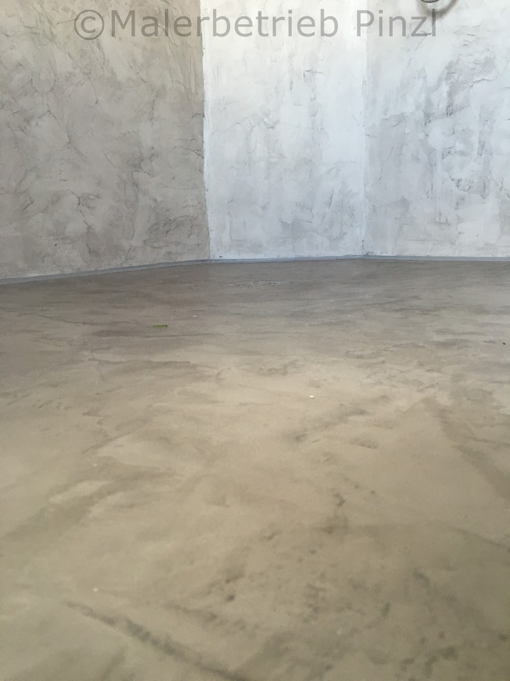 Duschbad mit fugenlosem Designbelag - Rustikal - Köln - von ...