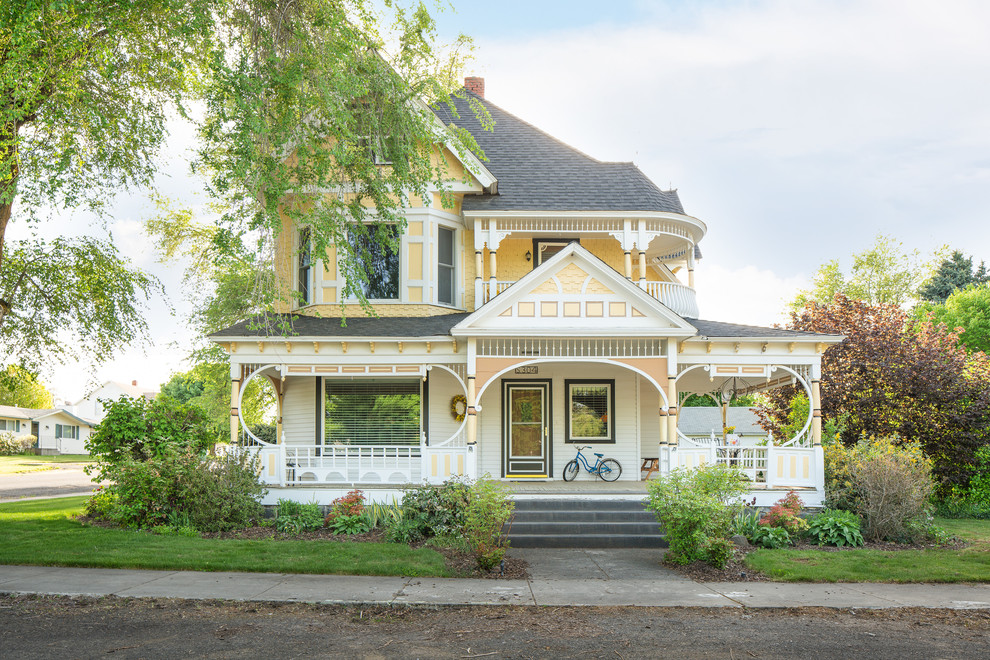 Main St - Victorian - Seattle - by Rippy Homes | Houzz
