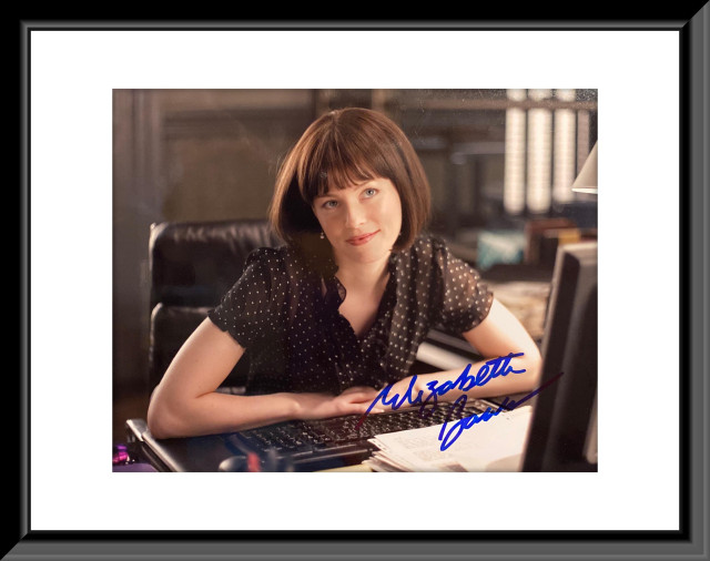 Spider-Man Elizabeth Banks signed movie photo, 11x14 inches ...