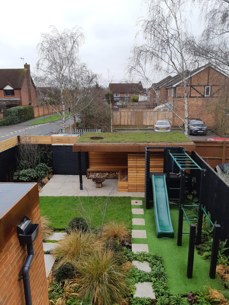 Bespoke shed and covered seating area - Contemporary - Garden Shed and ...