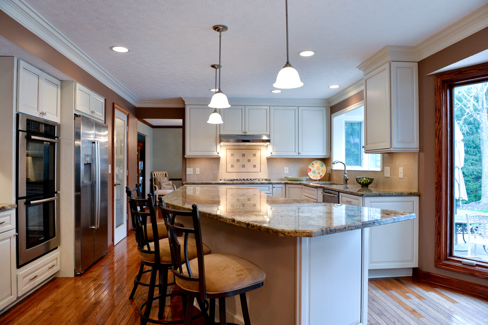 Transitional Kitchens - Transitional - Kitchen - Cleveland - by Hurst ...