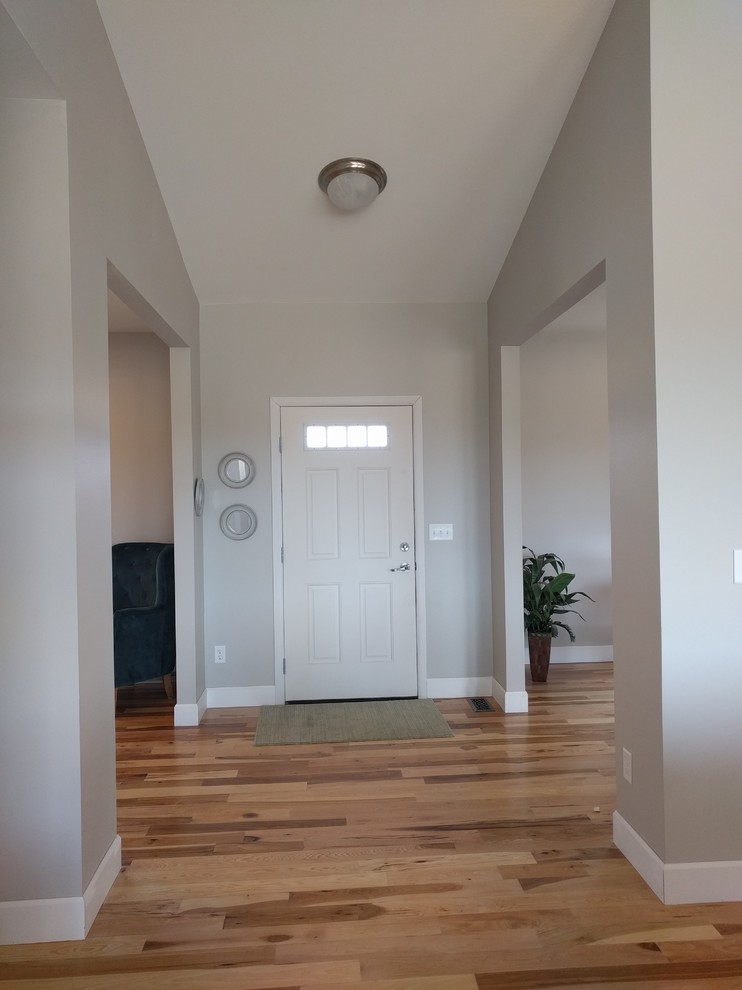 Difficult entry way design - I welcome suggestions