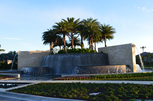 Seven Bridges Entrance Water Feature