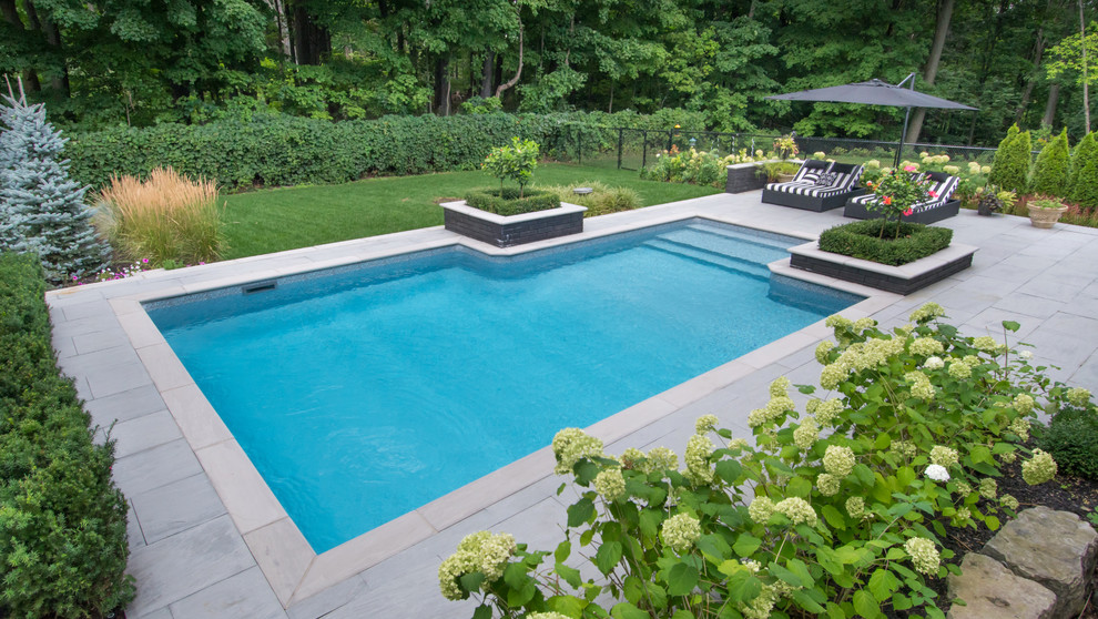 Luxurious Custom Inground Pool - Modern - Swimming Pool & Hot Tub ...