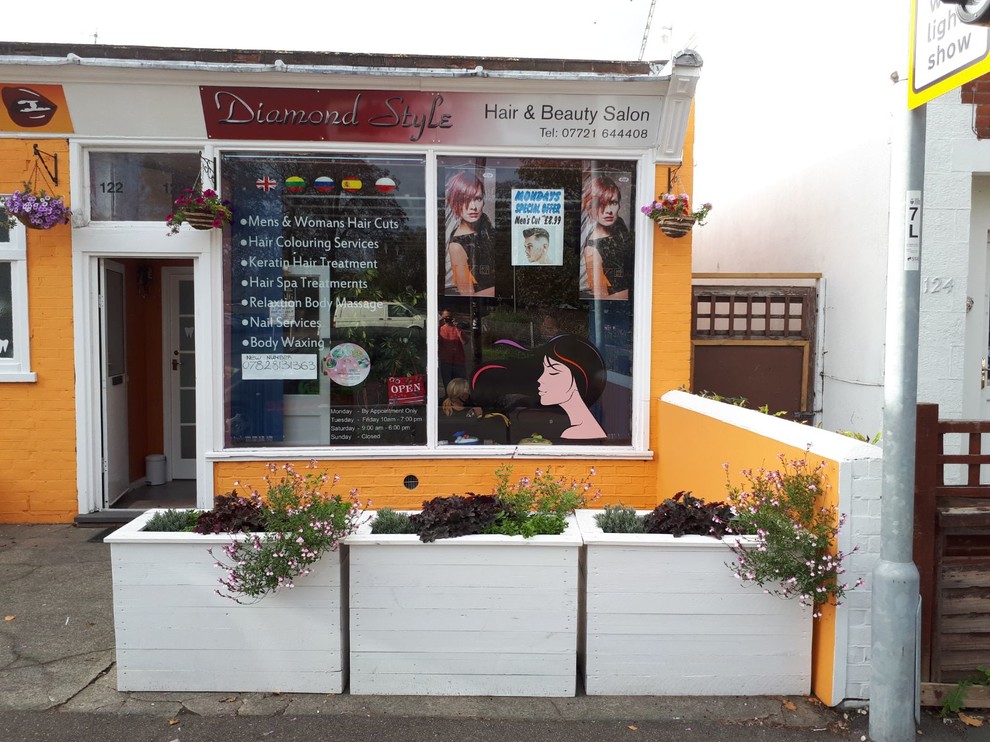 Beauty shop front design ideas | Houzz UK