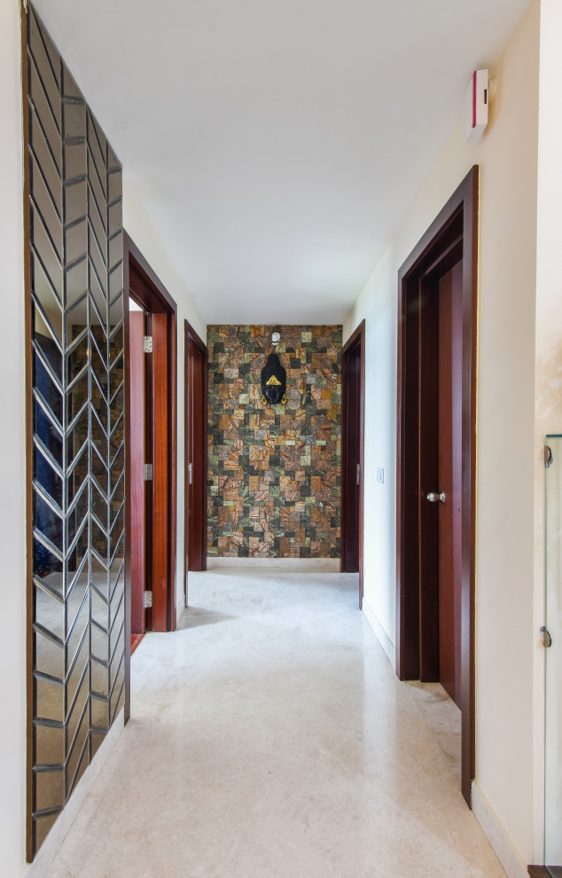 Mr. Chetan & Mrs Priya | Hallway from the Living Room | Karle Zenith ...