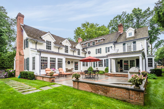 Colonial Back Deck Design