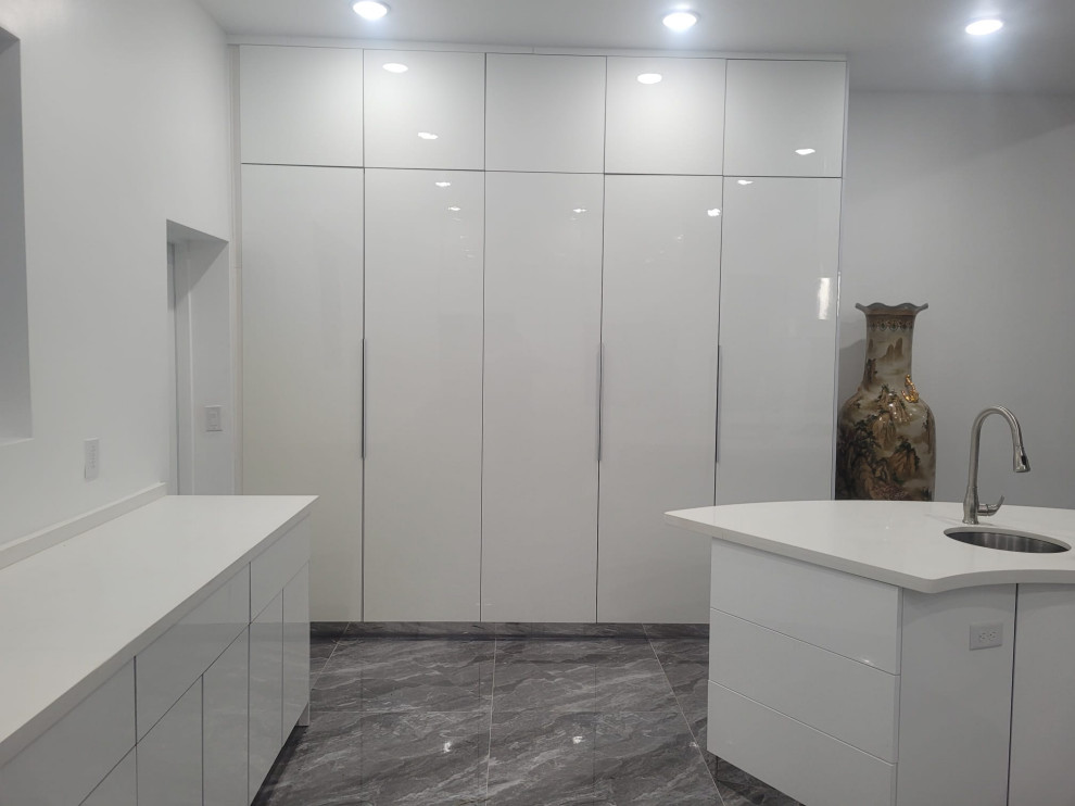 Small Fitted Curved White High Gloss Kitchen Cabinet Set With Sink ...