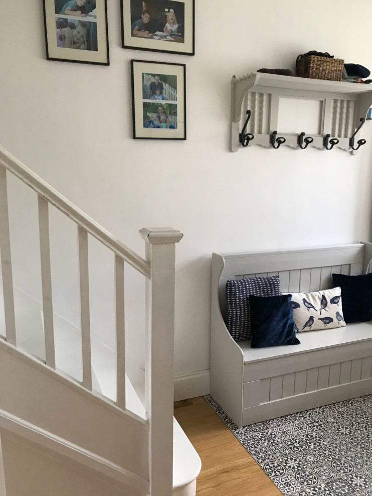 14 Design Ideas For Small Hallways | Houzz UK