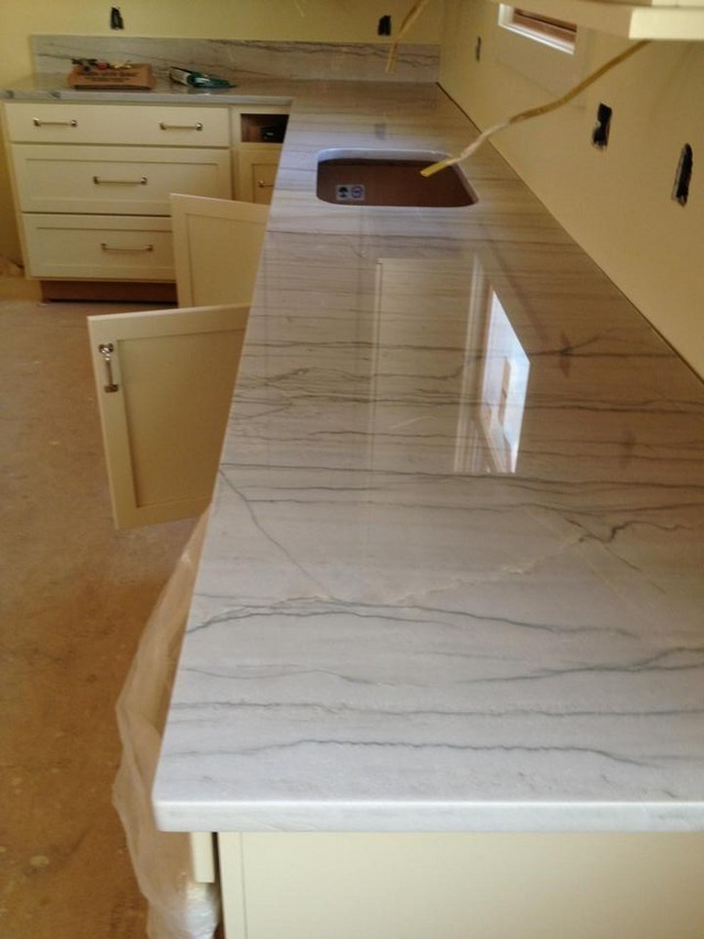Fissures in quartzite-hmmm...issues? | Houzz Forum