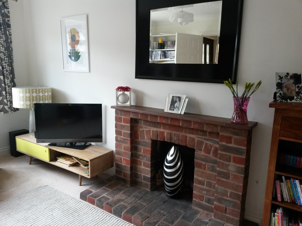 Help me style my 90s brick fireplace | Houzz UK