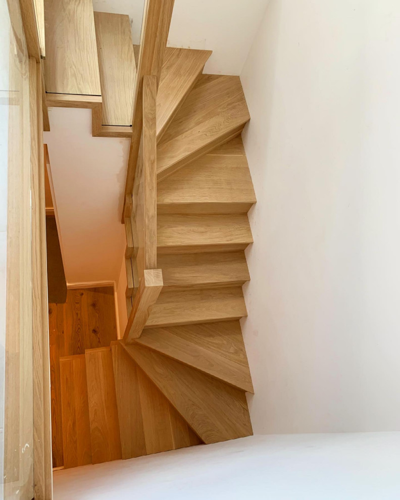 Oak cut string staircases - Minimalistisch - Treppen - Devon - von A B ...