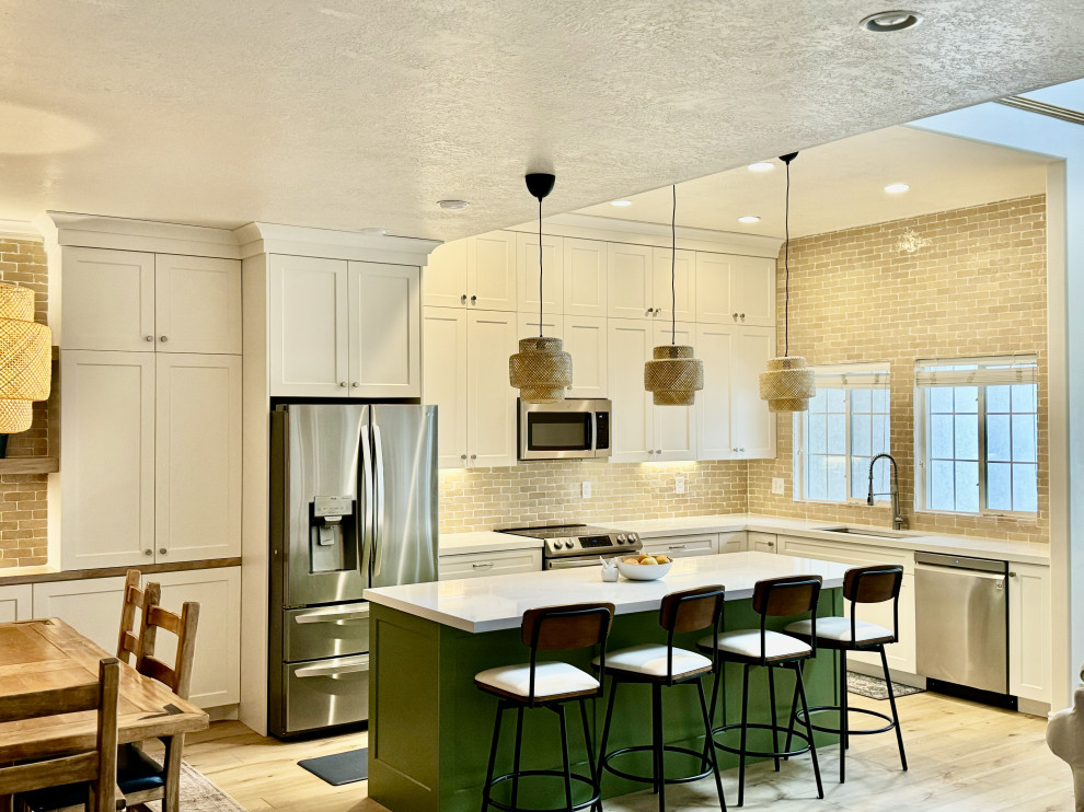 Morrison Kitchen - Midcentury - Kitchen - Salt Lake City - by Winfree ...