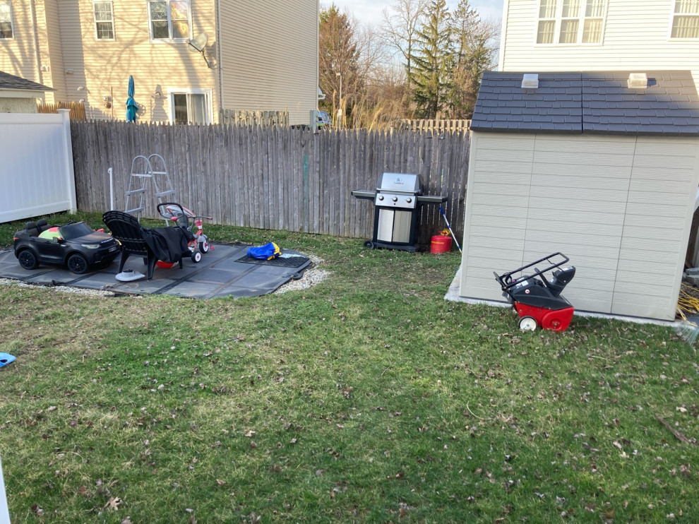 End-unit townhouse backyard landscape design help | Houzz Forum