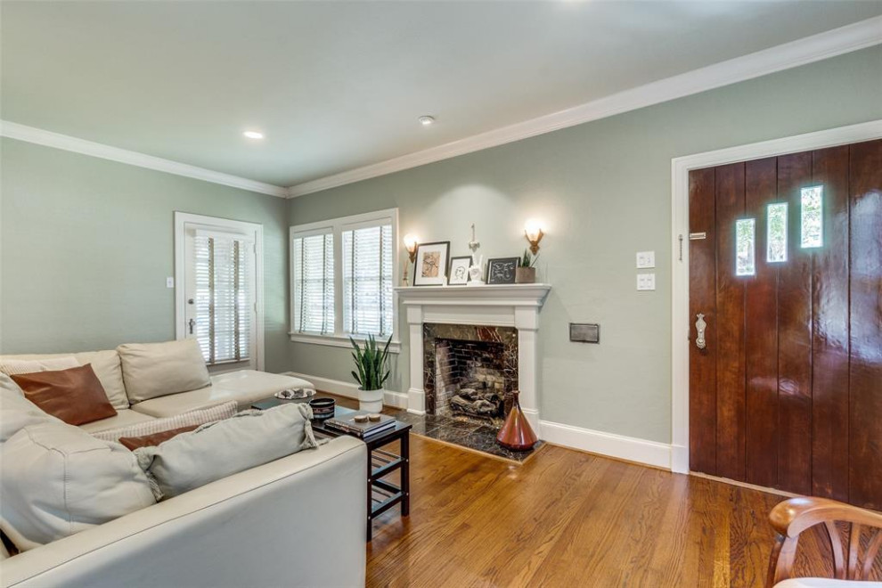 Asymmetrical Wall and Window