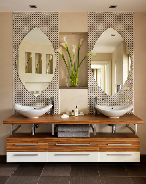 12 Gorgeous Twin Vanities For His & Her Pleasure