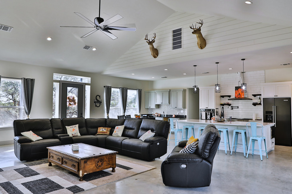 Boerne, Texas Farmhouse Style Barndominium - Austin - by Broadshield ...