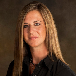 Amanda Hart's Instagram, Twitter & Facebook on IDCrawl