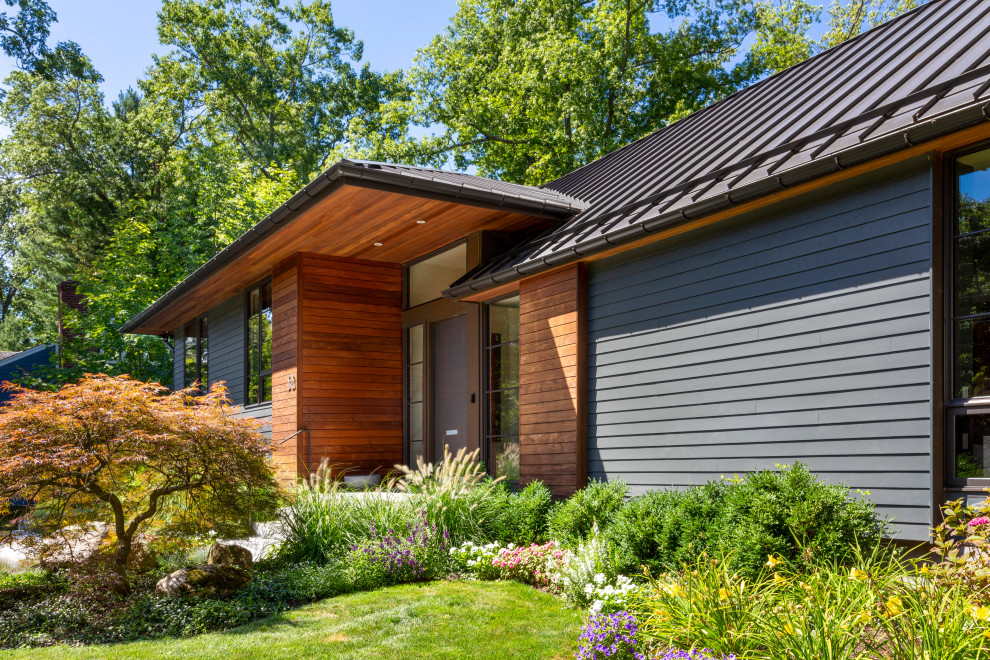 Modernized Split - Modern - Exterior - New York - by Taylor Viazzo ...