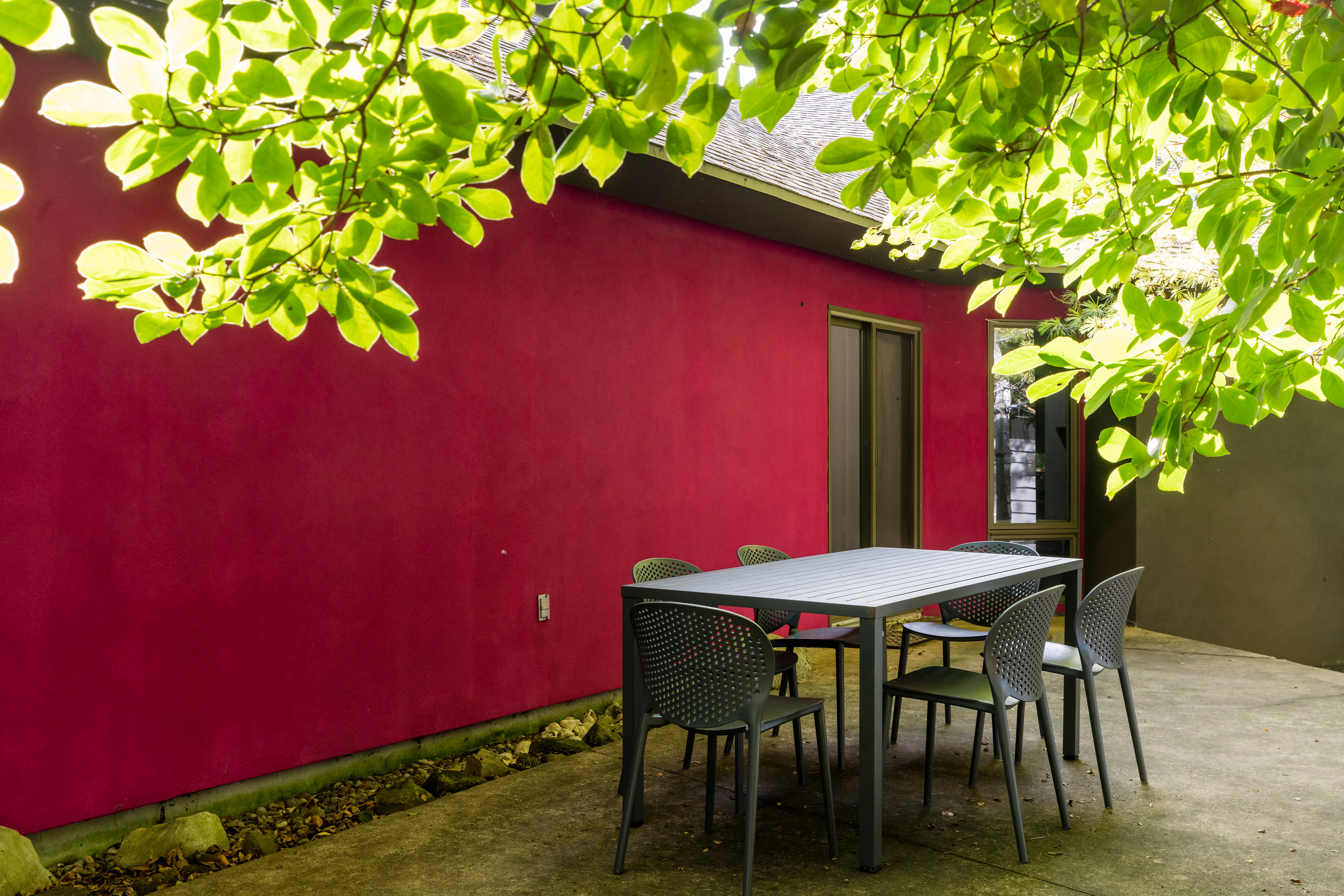How to Use Pantone’s Bold Colour of the Year 2023 in Your Home | Houzz UK