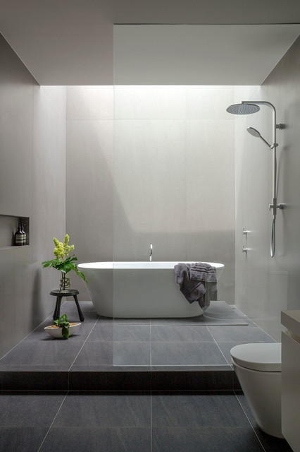 70 Bathrooms with Super Sized Showers – the House of Grace
