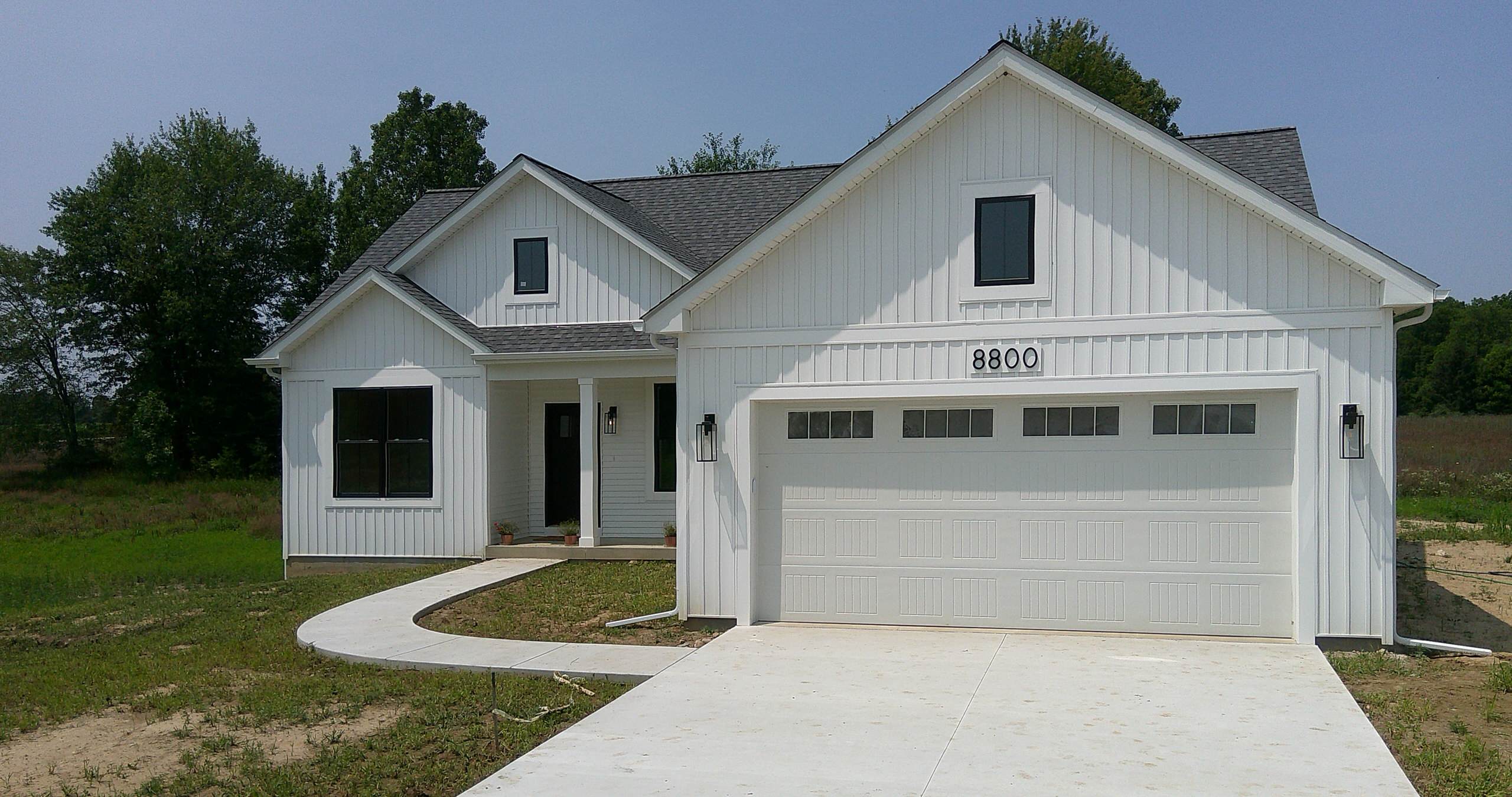 White Ranch Home With Farmhouse Flair