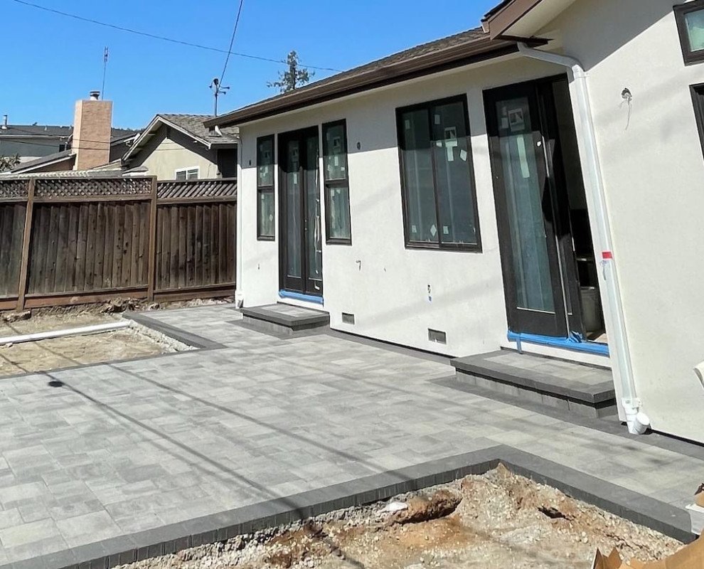 Landing for backyard exterior doors | Houzz Forum