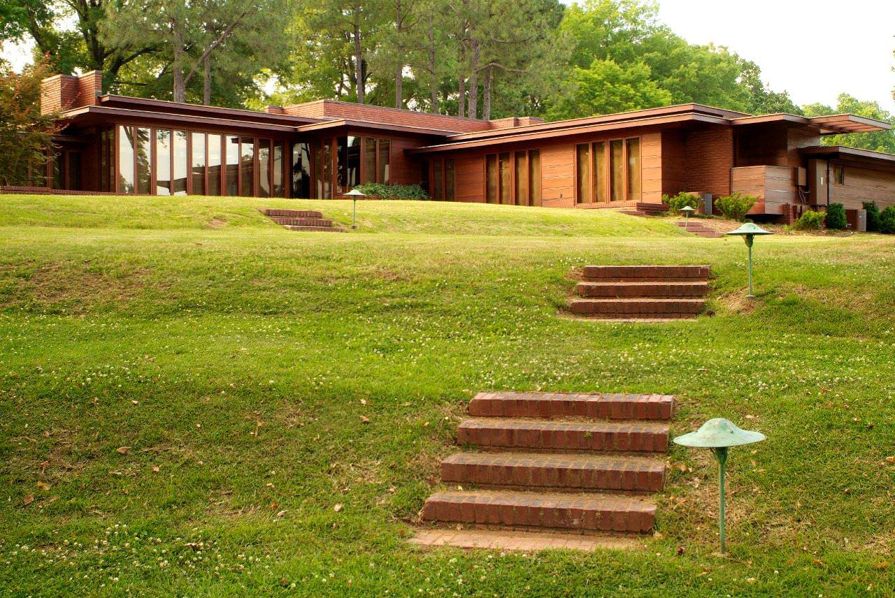 Sunlight Used Right: Modern Home Designs That Harness Solar Power