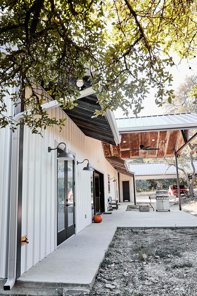 Boerne, Texas Farmhouse Style Barndominium - Austin - by Broadshield ...