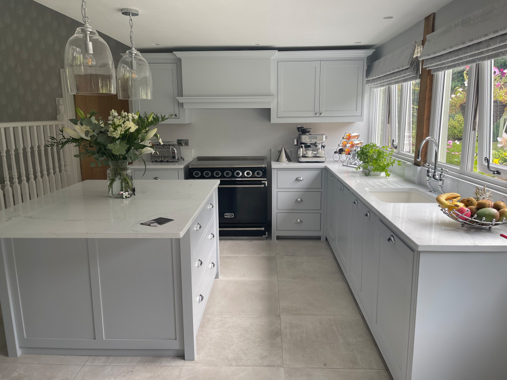 Luxury Shaker kitchen - Traditional - Kitchen - West Midlands - by ...