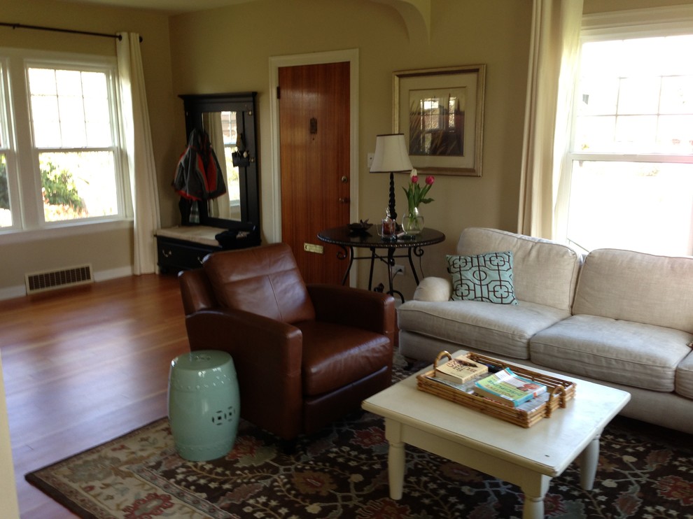 Need help with awkward entry/living room