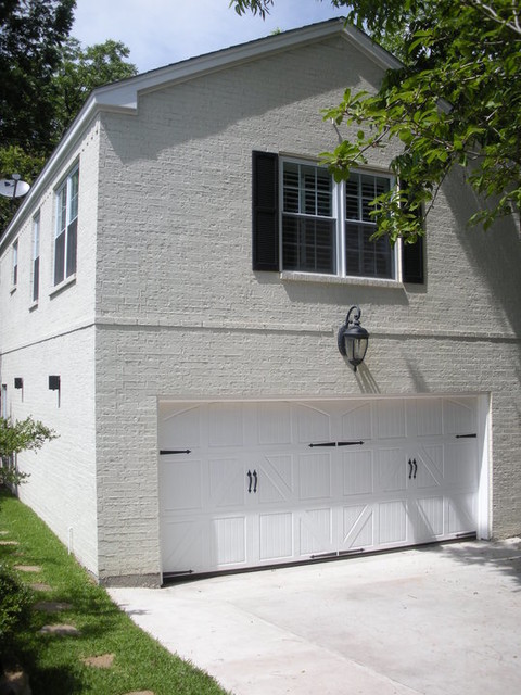 Garage Apartments/Garages - Traditional - Garage - Dallas - by Sullivan ...