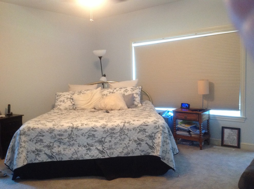 Master bedroom, horrible bed options!