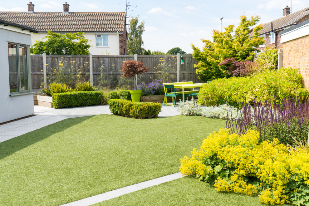 Wide garden design - Modern - Landscape - Essex - by Earth Designs ...