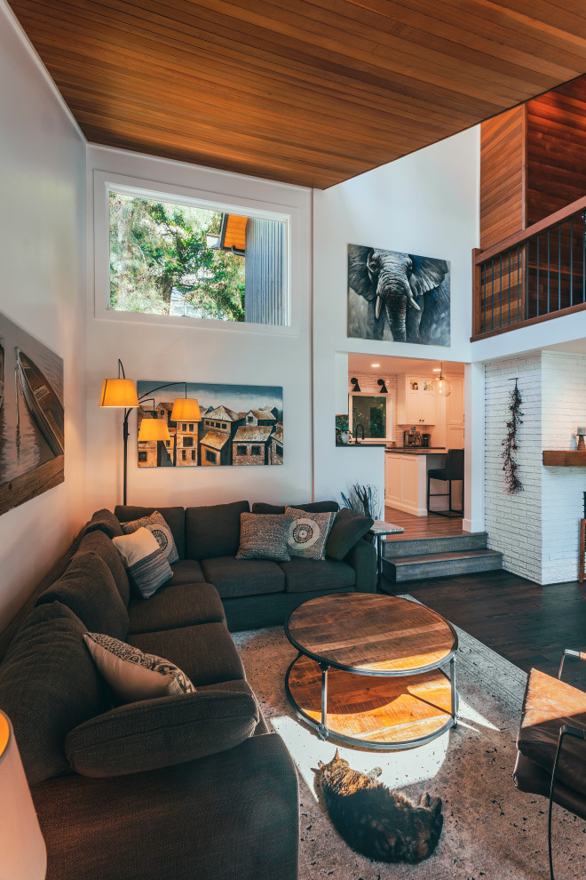 Sumas Mountain Drama - Modern - Vancouver - by Lacey Construction Ltd ...