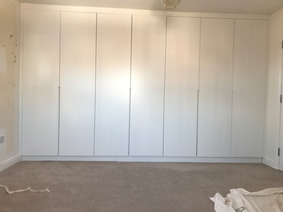 Bespoke wardrobe with handleless doors - Modern - Bedroom - Other - by ...