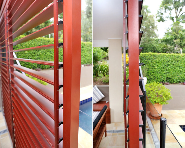 Customised sliding privacy screen (operable louvres) - Modern ...