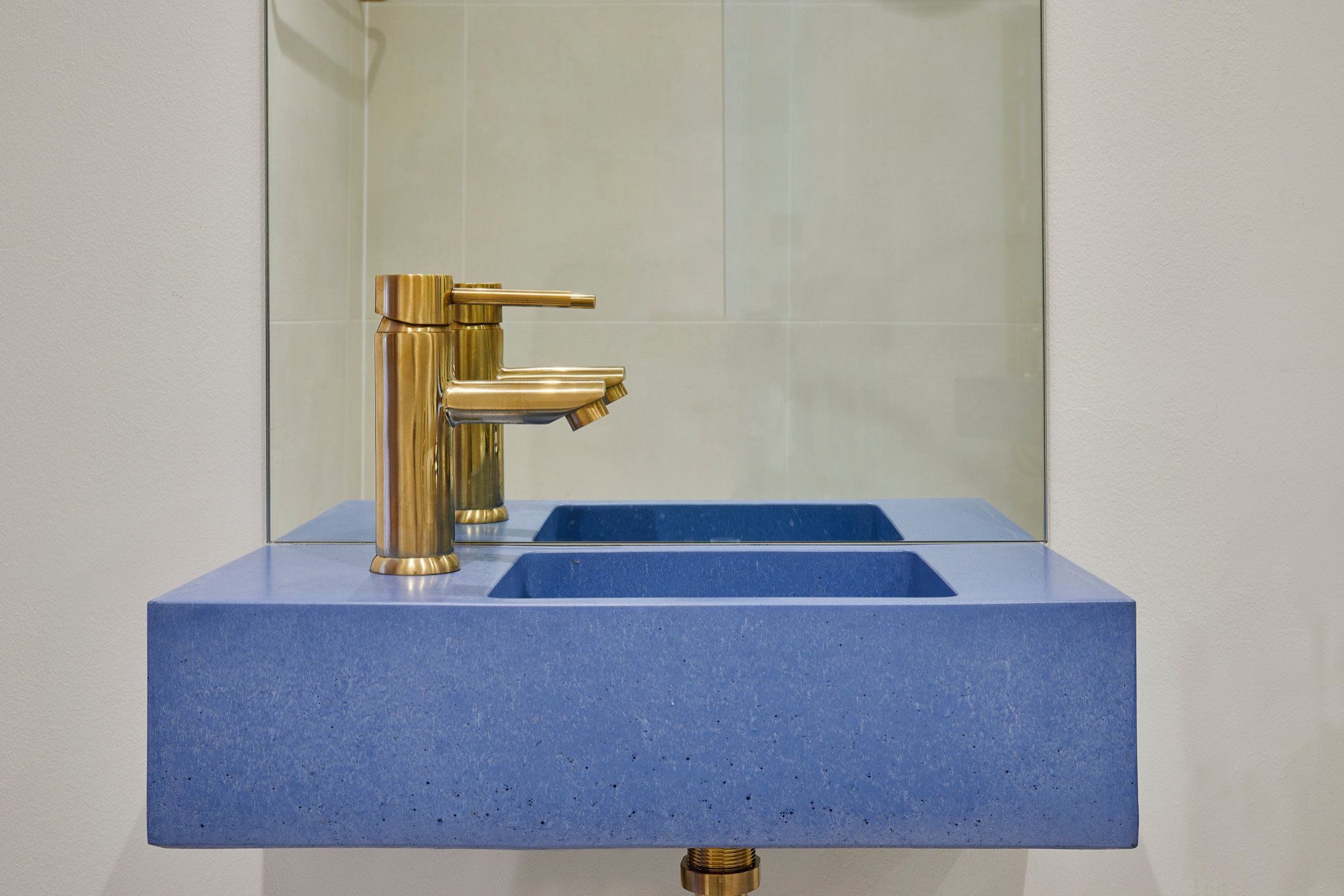 Room Tour: Clever Design Creates Two Bathrooms From One | Houzz UK