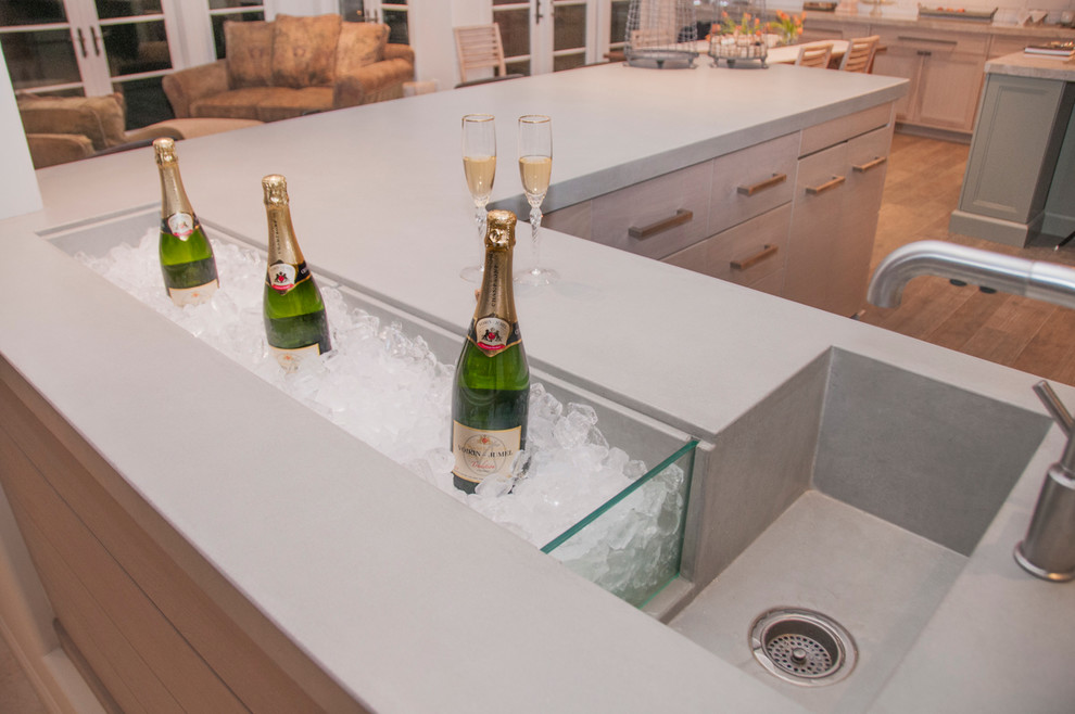 Residential Concrete Bar with Integrated Champagne Trough and Sink ...