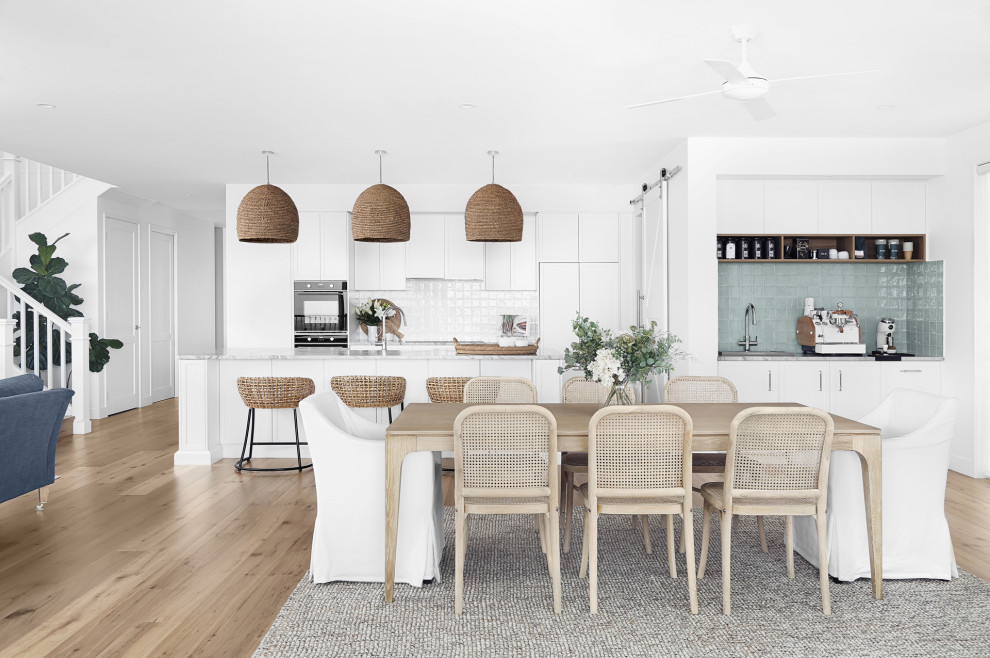 Hamptons Residence - Beach Style - Kitchen - Sunshine Coast - by Taylor ...