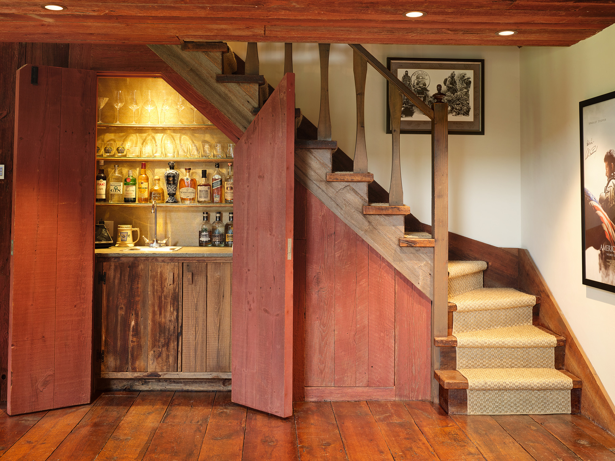 25 Home Bars Stashed Under the Stairs