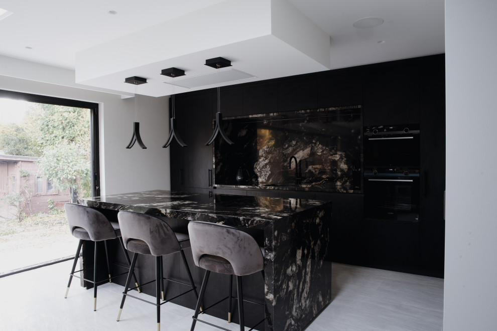 Stanmore Elegant Modern Kitchen - Modern - Kitchen - London - by The ...