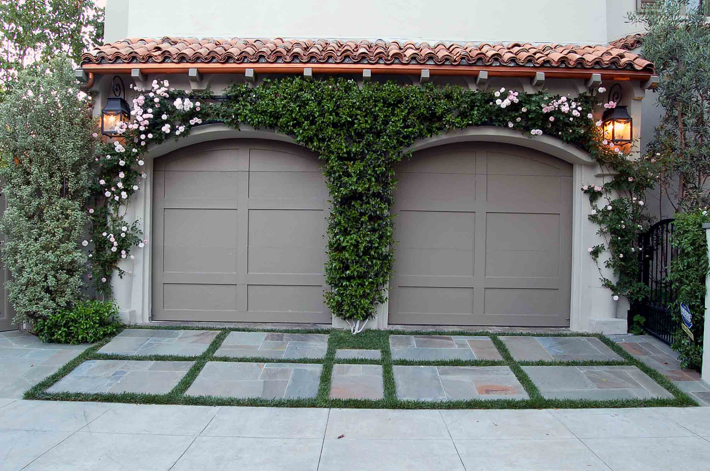 Garden Design Essentials: Positive-Negative Space