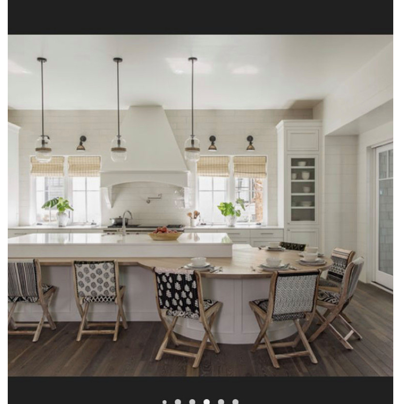 Round “table end” counter on kitchen peninsula | Houzz Forum