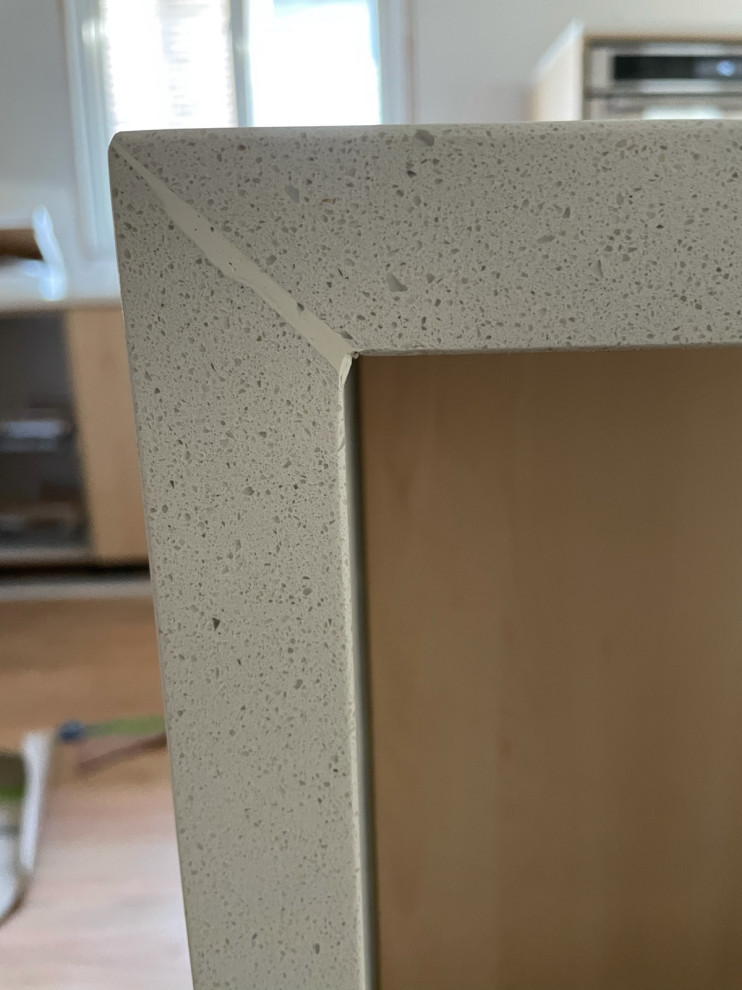 White quartz seam quality!